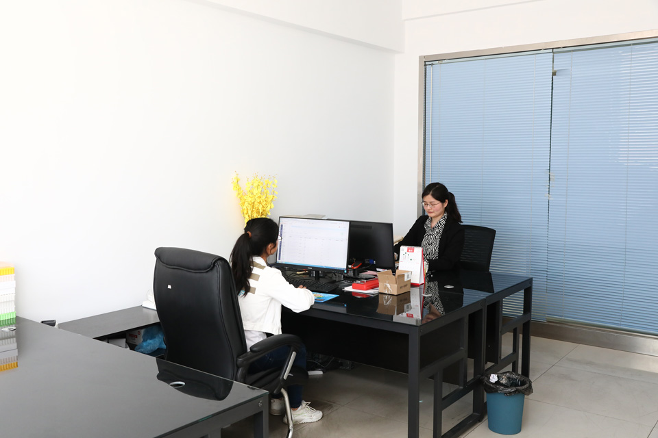 About Rongda - Leading Cell Culture Company | Quality Cell Culture Products